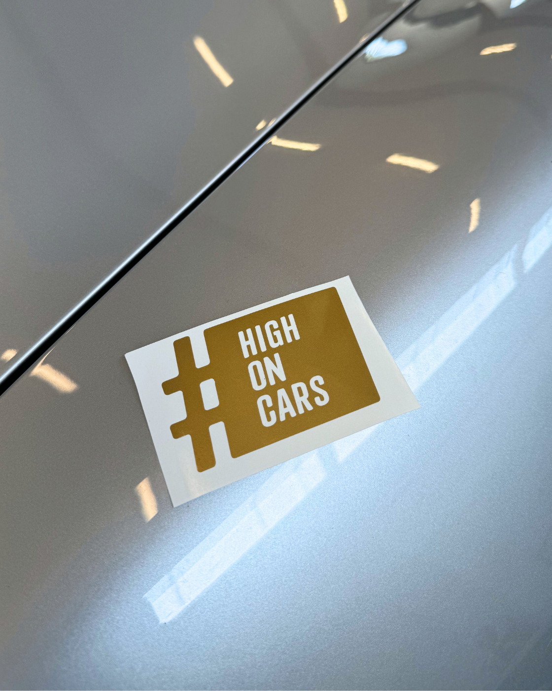 Oldschool HOC sticker - GULD – High On Cars